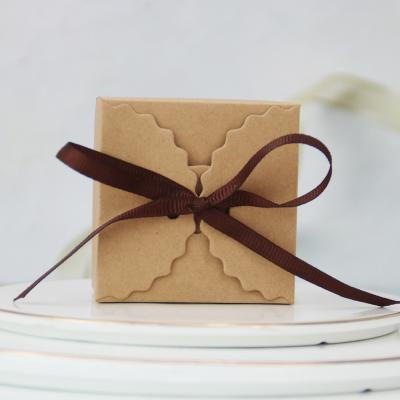 China 2 Pcs Ferrero Chocolate Butterfly Food Container Paper Box With Ribbon for sale