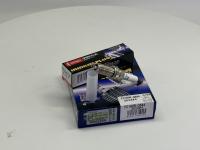 China FC16HR-Q8 3524 DENSO Iridium Spark Plug For CAMRY Hybrid 2.5L 90919-01289 for sale