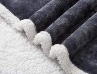 China Customized Wearable Electric Heated Throw Blanket with Foot Pocket and Sleeves for sale