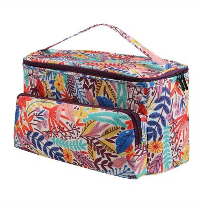 China Customizable Three-Hole Anti-Tangle Knitting Storage Bag With Lightweight Fabric for sale