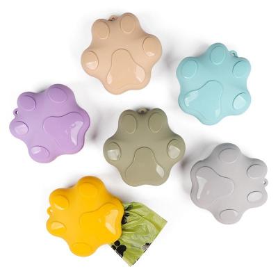 China Silicone Dog Poop Bag Dispenser Pet Waste Bag Holder With Leash Clip for sale