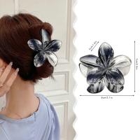 China Multicolor Large Acrylic Non-slip Flower Hair Clip Boho Claw Clip for Women for sale