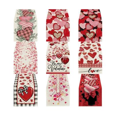 China Table Runner Red Heart Linen Table Cloth Valentine's Day Festival Anniversary Decoration for sale