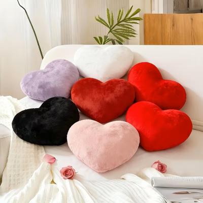 China Romantic Heart-Shaped Pillow Soft and Cozy Decorative Throw Pillow for sale