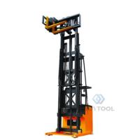 China Electric Three Way Stacker Forklift 1500kg 6000mm Lifting Height for sale