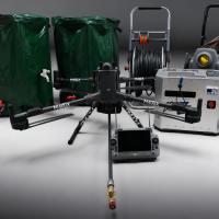 China Long‑Endurance Tethered DJI Matrice 400 Drone for Rooftop Solar Panel & Building Facade Cleaning for sale