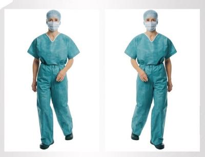 China Breathable Disposable Medical Gowns SMS PP Short Sleeve Garments Comfortable for sale