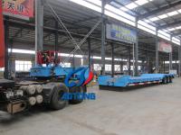 China Tri axle Heavy duty Gooseneck Lowbed Low boy Semi Trailer for Digger Excavator Transport for sale