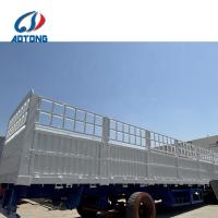 China Tri Axles Livestock Fence Cargo Semi Trailer Truck with 28 Ton Two Speed Landing Gear for sale