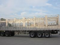 China 10pcs Leaf Spring Aotong Stake Fence Cargo Semi Trailer for Pig Cattle Sheep Transport for sale