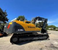China Yellow Second-Hand Good condition Vollvo Excavator EC210BLC with 0.5-1.25m³Bucket capacity for sale