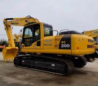 China Secondhand Komatsu Excavator 2840mm Track Yellow Second Hand Excavator PC200-8 for sale