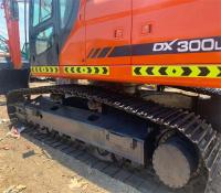 China Used Original Japan Second Hand Doosan DX300LC  Crawler Excavator with DE08TIS engine for sale