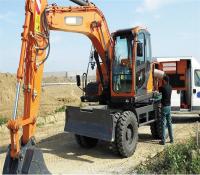 China Original Korea Used Doosan DH140W With Good Condition Wheel Excavator for sale