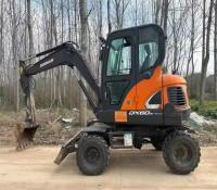 China Pre Owned Doosan Wheel Excavator DX60W Total Transport Width 2000mm for sale