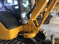 China Pre Owned Komatsu Excavator PC 40 MR  5.7 M Boom Length 32300KG Weight SAA6D125E-5 Engine Power 28.5kw for sale
