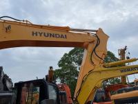 China Cummins Engine Excavator Digger Hyundai  220-9s 5-10 Meters Dumping Height Good Condition 50 Tons Operating Weight for sale