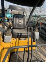 China Excavator Digger with 2.5 Cubic Meters Bucket and 100-500 Liters Fuel Capacity for sale