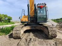 China Used Hyundai 520 Large Scale Excavator Powerful Performance for sale