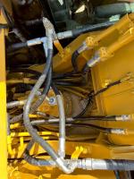 China Second-hand Crawler Excavator CAT330D2L 30ton Low Price Cat Brand Excavator Japan Original 95% New Good Condition for sale
