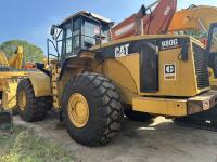China Caterpillar 980G wheel loader imported from Japan for sale at a low price. Front loader mobile machinery 980 966 for sale