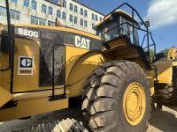China Caterpillar 980G wheel loader imported from Japan for sale at a low price. Front loader mobile machinery 980 966 for sale
