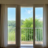 China Waterproof Aluminum Folding Door Open Style For Terrific Surface Finish for sale