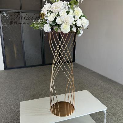 China 108cm Gold Metal Wedding Flower Stand with Crystal Decorations - 35cm Width Custom Centerpiece for sale