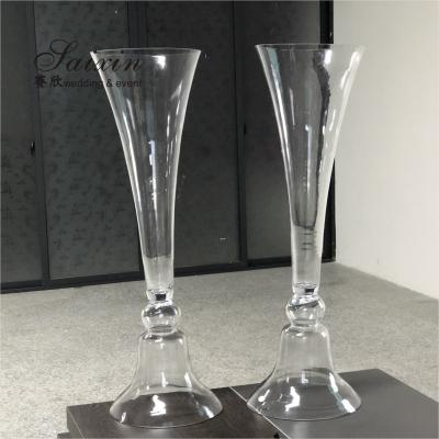 China 80cm Tall Reversible Trumpet Glass Vase for Wedding Decor and Floral Arrangements - 24cm Width, 4.3kg Weight for sale