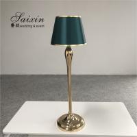 China Tall Metal Flower Stand 100cm with Emerald Lamp Shade for Wedding Event Decor for sale