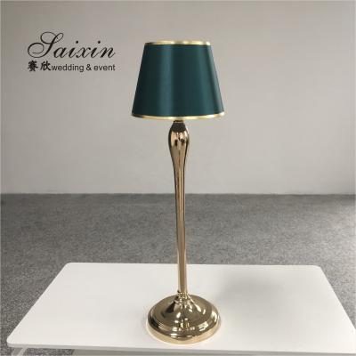 China Tall Metal Flower Stand 100cm with Emerald Lamp Shade for Wedding Event Decor for sale