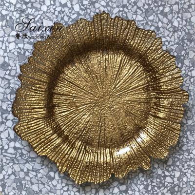 China ZT-P042 Gold Glass Charger Plate 33cm Diameter for Wedding Party Table Decoration - 18 Piece Carton for sale