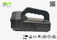 China Multifunctional Spotlight Rechargeable Flashlight 1800 Lumens Tripod Mounted for sale