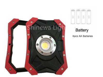 China AA Battery Powered 5W LED Work Light with 700 Lumen Output and 7-Hour Runtime for sale