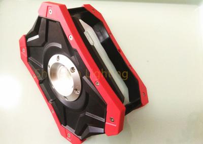 China Solar Rechargeable LED Work Light 5W 700 Lumen with 180° Rotatable Stand, Magnet Mount & Power Bank for sale