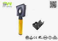 China Small Rechargeable Led Work Light Magnetic Inspection Lamp With Wall Clamp Storage for sale