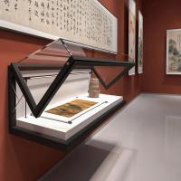 China Horizontal Museum Glass Display Cabinets Pedestal Display Cases Multi Tier for sale