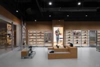 China Full Set Shoe Store Display Fixtures Industrial Wood Shoe Display Rack for sale
