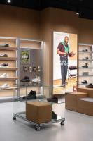 China Full Set Shoe Store Display Fixtures Industrial Wood Shoe Display Rack for sale