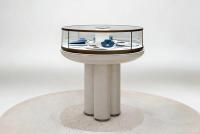 China Luxury Jewelry Display Counter with 360° Transparent Glass, Built-in LED Lighting, and Customizable Design for sale