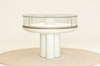 China Luxury Jewelry Display Counter with 360° Transparent Glass, Built-in LED Lighting, and Customizable Design for sale