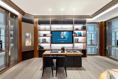 China High-End Brand Watch Boutique Display Cabinet Tempered Glass Watch Showcase Metal Frame Wall Display Cabinet For Mechanical Watch Retail Store for sale