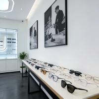China BaiXing Sunglasses Display Rack LED Strip Lights Durable Eco-Friendly Heavy Duty Custom Optical Store Furniture Manufacturer for sale