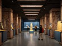 China Customized Exhibition Case Eco Friendly Aluminum Rare Artifacts Museum Display Supplies for sale