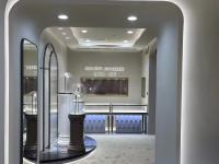 China Luxury Eco-Friendly Durable Jewelry Display Showcase LED Lighting Heavy Duty Custom Jewelry Store Furniture Professional Retail for sale