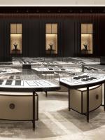 China Jewelry Display Furniture Glass Showcase with LED Lighting and Eco-Friendly Design for High-End Retail Stores for sale