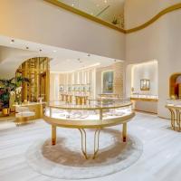 China Modern Commercial LED-Lit Eco-Friendly Durable Jewelry Glass Display Showcase for Retail Stores for sale
