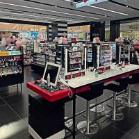China Luxury Professional Cosmetic Display Furniture with LED Lighting and Eco-Friendly Design for Retail Stores for sale