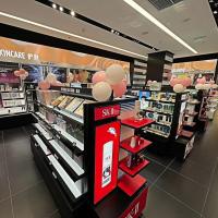 China Luxury Professional Cosmetic Display Furniture with LED Lighting and Eco-Friendly Design for Retail Stores for sale