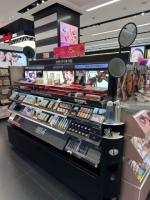 China Retail Furniture for Beauty Shops: MDF Display Counters, Cosmetic Showcases, Makeup Cabinets & Display Stands for sale
